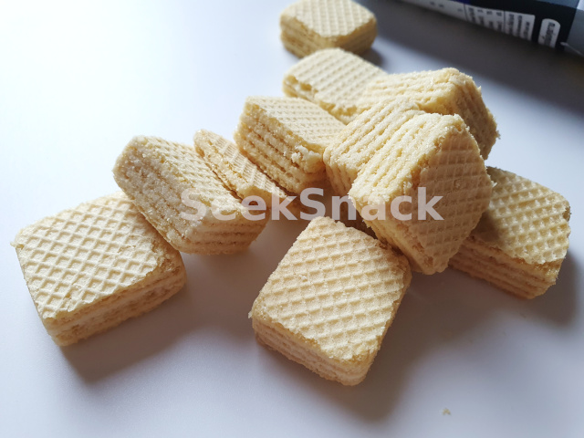 Lausanne - Wafer Filled With Milk Cream · SeekSnack